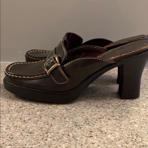 Mudd | Shoes | Mudd Brown Mules Clogs | Poshmark